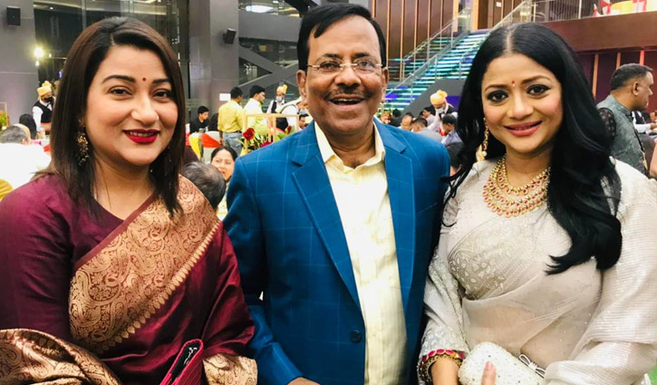 Many stars throng wedding reception of Hanif Sanket's son