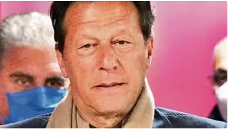 Court suspends warrant against Imran Khan