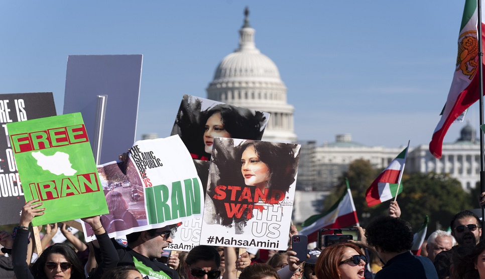 3 imprisoned Iranian female journalists win top UN prize