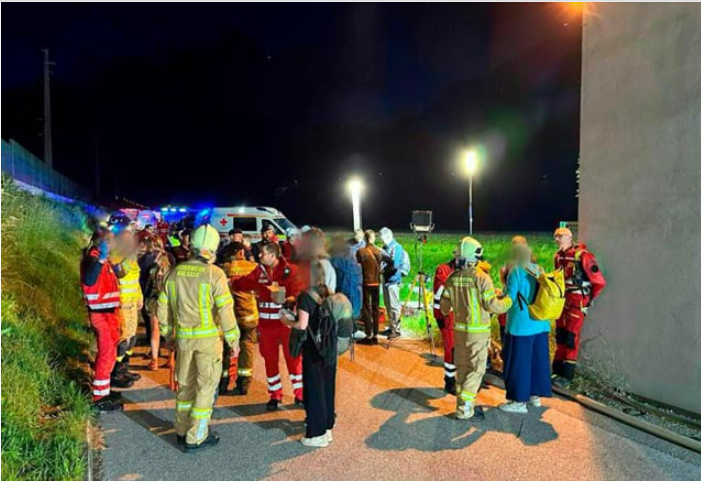 200 train passengers evacuated from Austrian tunnel after fire