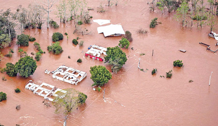 21 killed, thousands displaced by Brazil cyclone