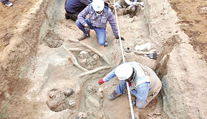 Eight mummies, pre-Inca objects uncovered in Peru
