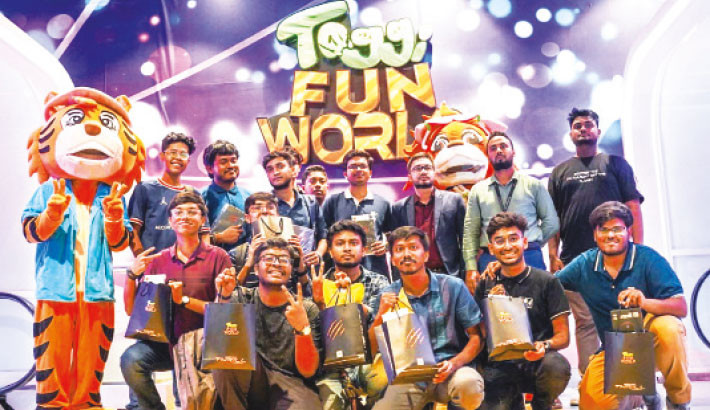 BUET students face off in thrilling laser tag tournament at Toggi Fun World