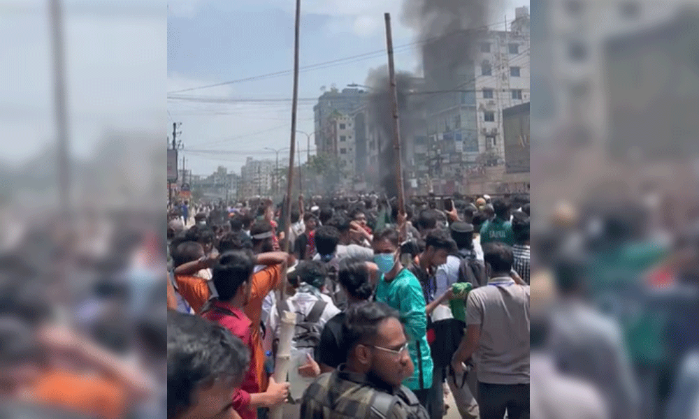 Situation tense at Badda after students-police clash