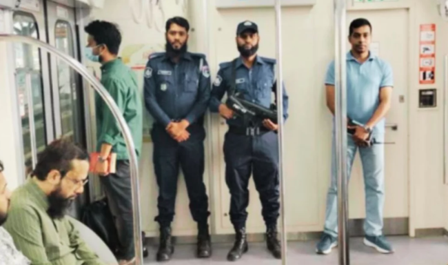 Two policemen deployed in each metro coach