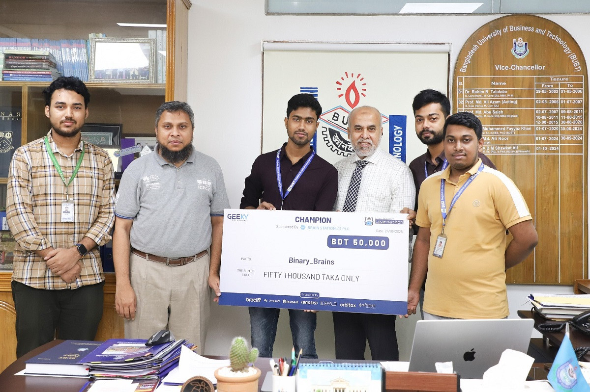 BUBT students win prize at Learnathon 3.0