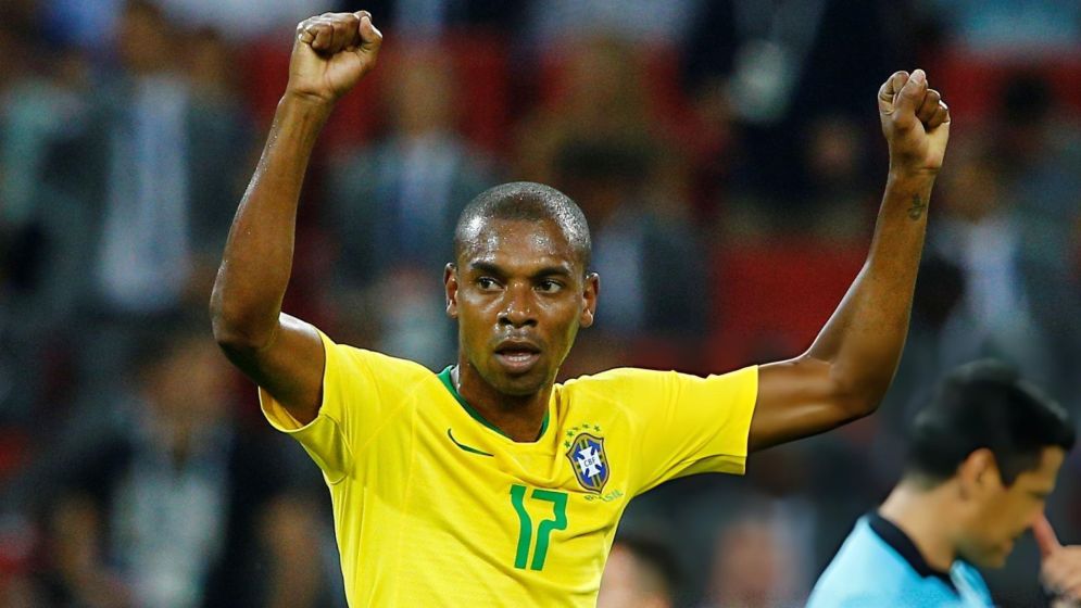 Former Brazil midfielder Fernandinho retires at 40