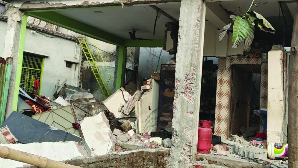 Explosion rips through madrasa building in Keraniganj, four injured