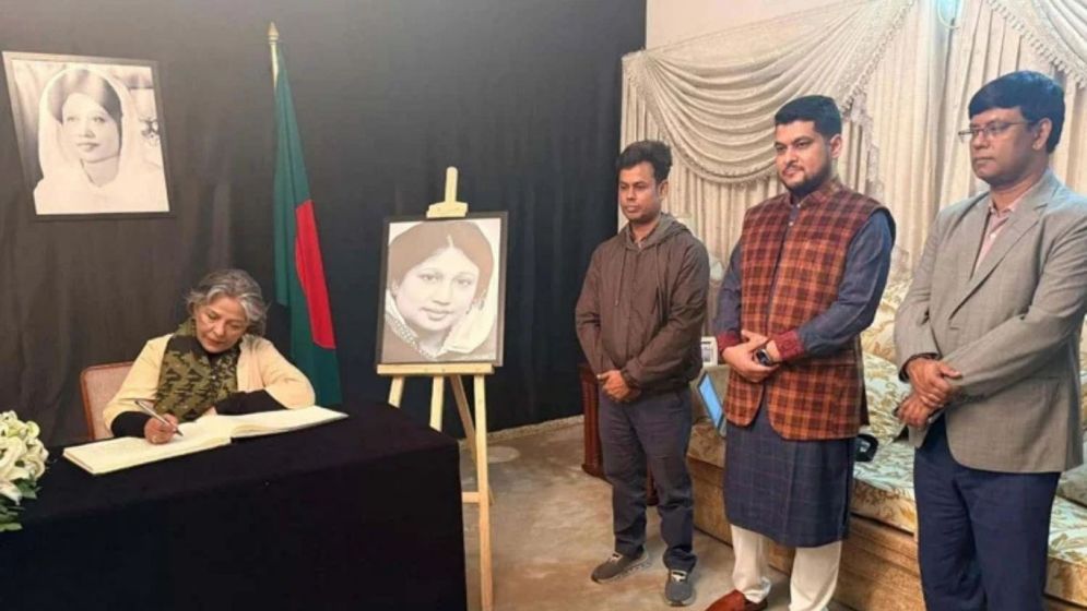 Sharmeen Murshid meets Tarique Rahman, signs Khaleda Zia’s condolence book