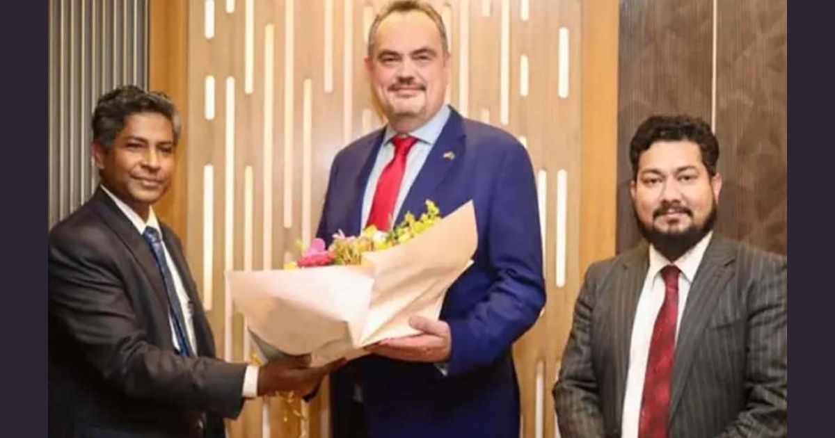 New US ambassador arrives in Dhaka