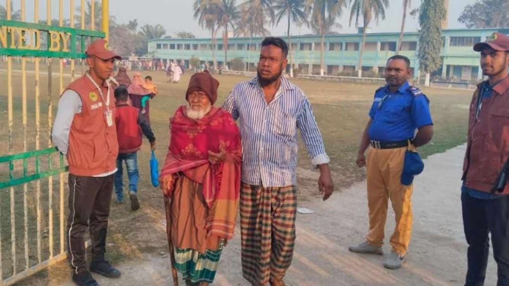 Hekmat Ali, 105, reaches polling station with son to vote