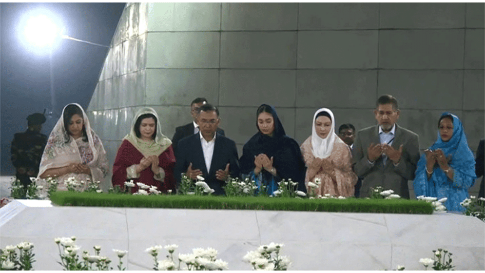 Tarique visits parents’ graves after taking oath as prime minister