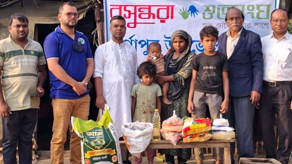 Food aid brings relief to destitute Sajeda in Durgapur