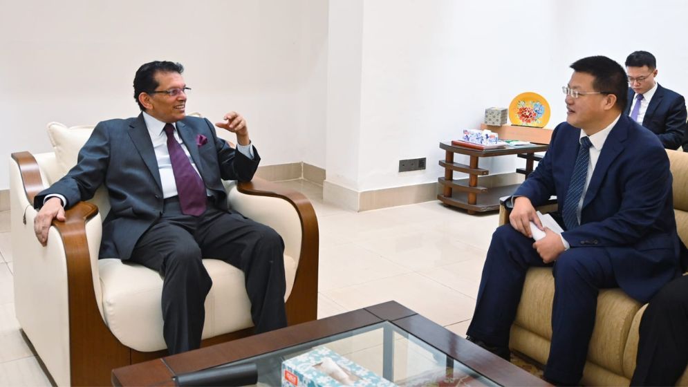 Chinese envoy calls on Foreign Minister Khalilur Rahman
