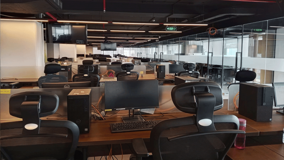 Offices reopen after weeklong Eid break
