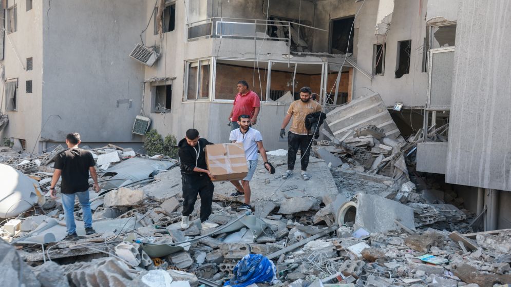 Israeli strikes follow 'dangerous displacement' order for Lebanese city ...