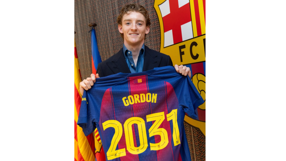 Barcelona sign Gordon for initial 80m euros