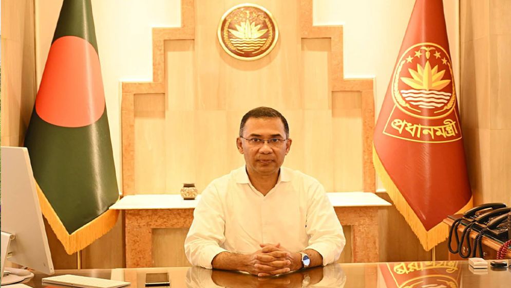 Prime Minister resumes office at Secretariat after Eid holidays