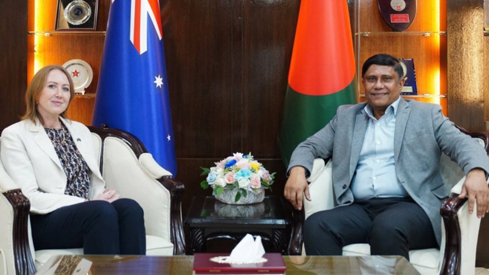 Australian High Commissioner meets PM’s Defence Adviser
