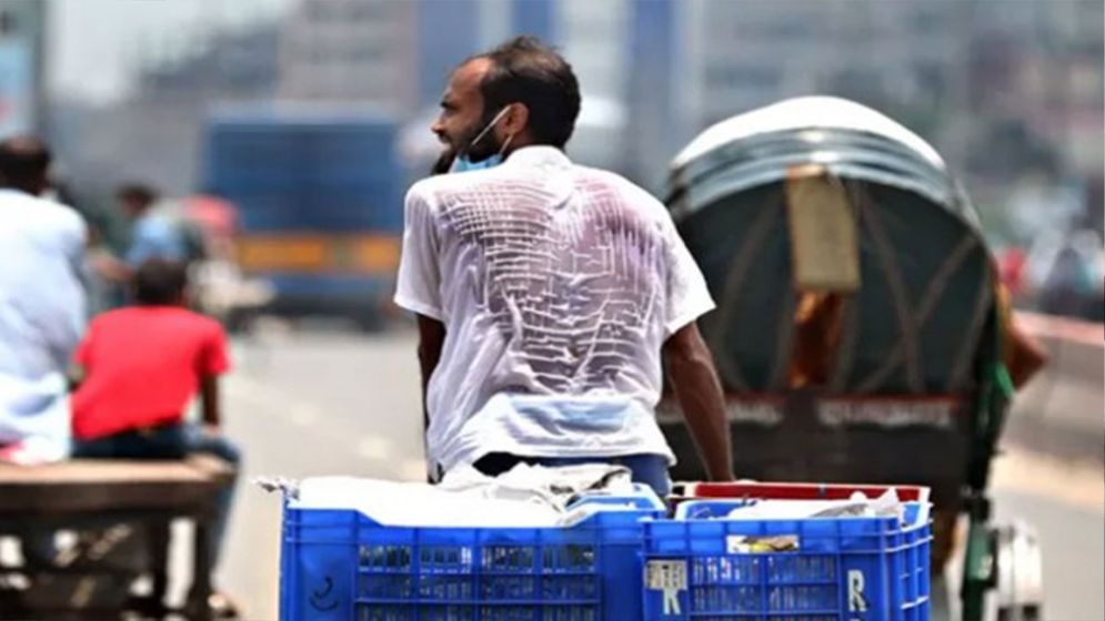 Life hit hard as heatwave persists across 40 districts