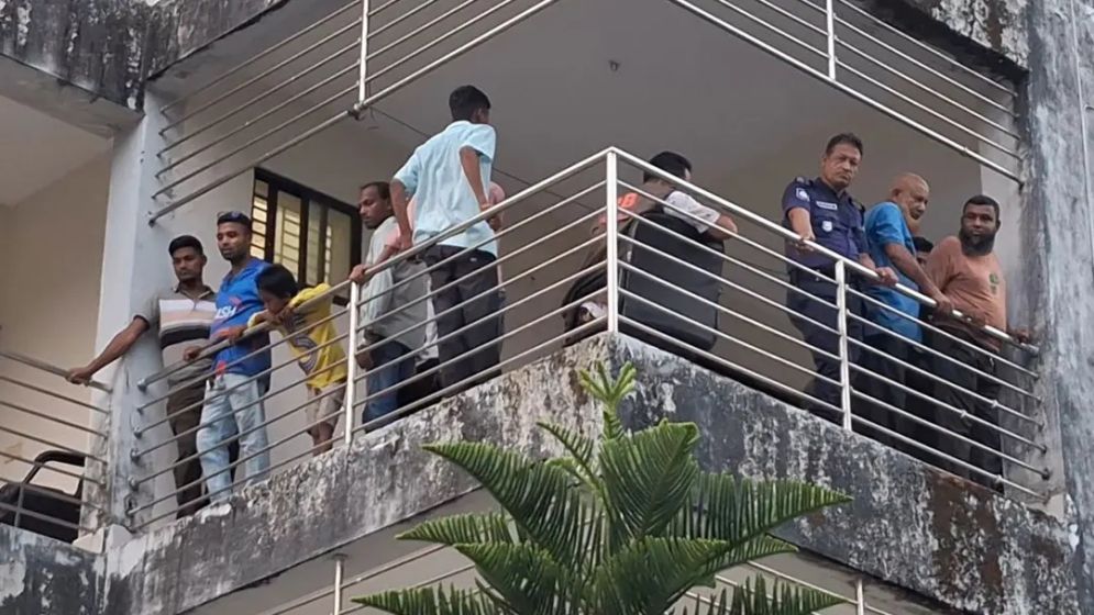 Woman, two daughters found dead at Barguna district council rest house