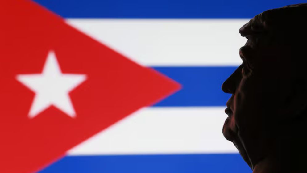 US imposes sanctions on Cuban president, Castro family members