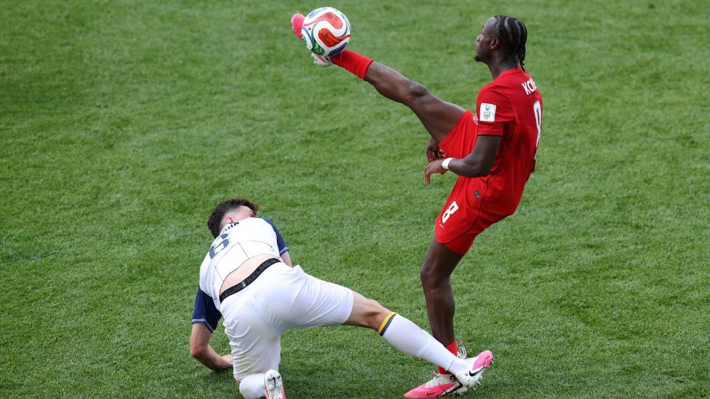 Canada draw with Bosnia-Herzegovina to earn first ever World Cup point