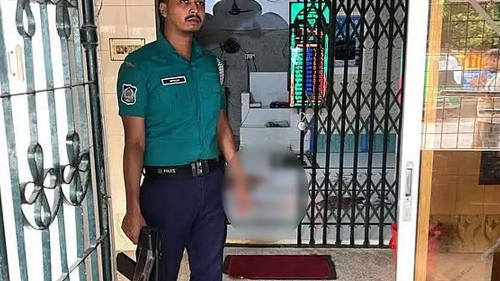 Two injured in shooting inside Khulna mosque during Fajr prayers