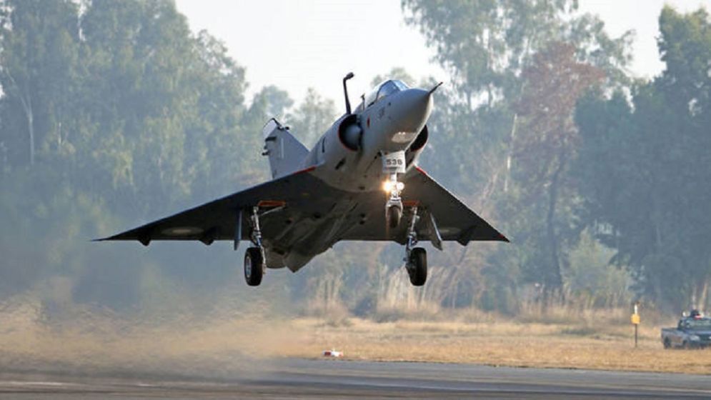 Pakistan military aircraft crashes, killing two pilots