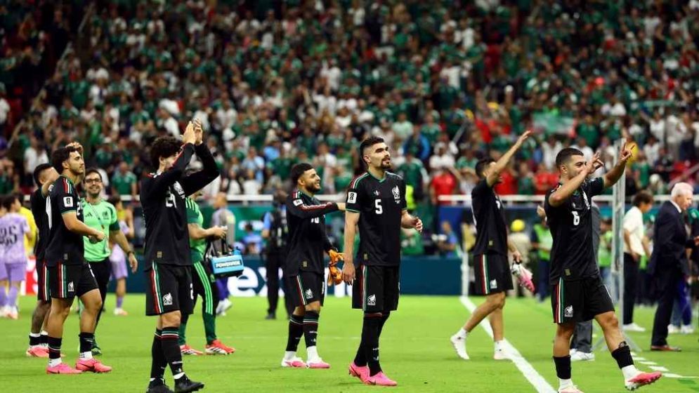 Mexico become first team to reach World Cup knockout phase