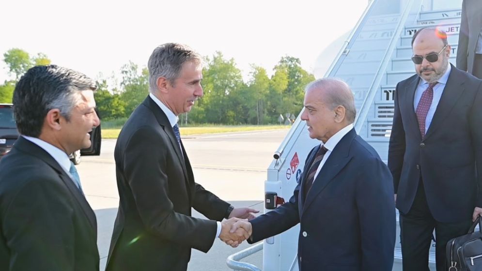 Pakistan delegation arrives in Switzerland for US-Iran talks