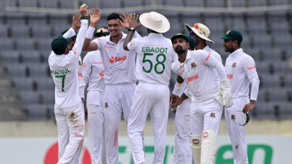 Second group of Bangladesh Test squad leave for Zimbabwe