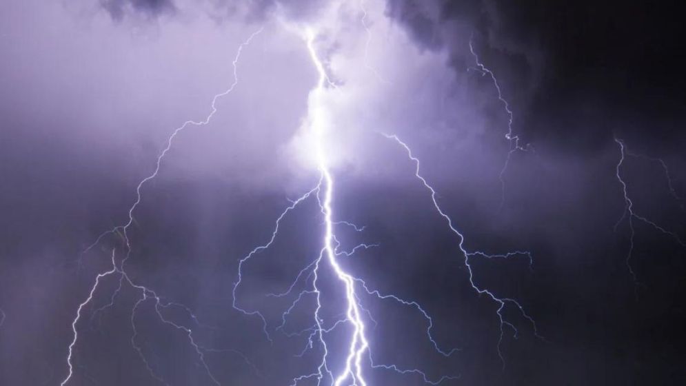 Parts of country to see rain, lightning in next 24 hrs